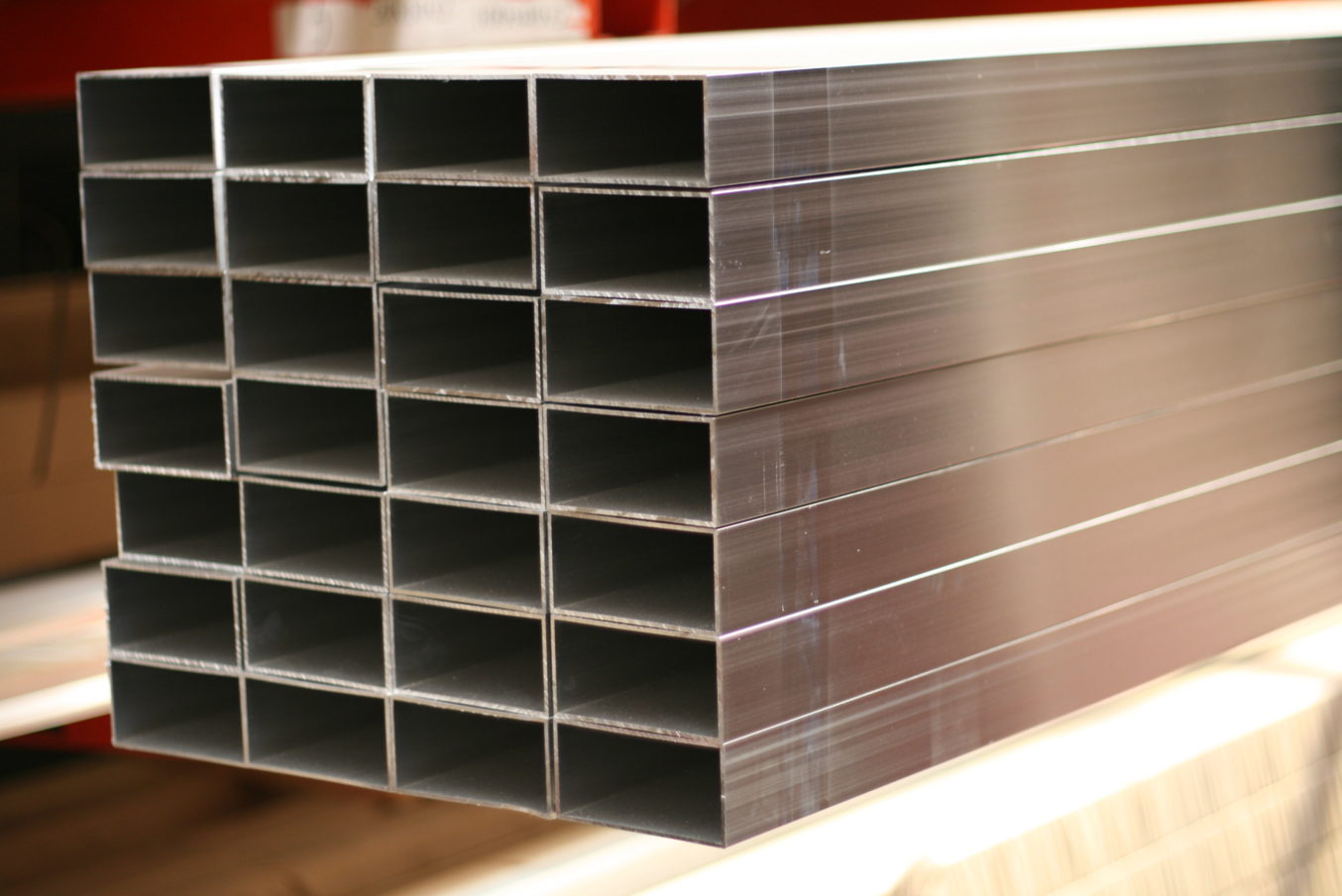 Tubi rettangolari - Produzione tubi in alluminio | Airoldi Metalli SpA